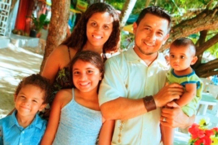 Reyes Family – New Song Community Church